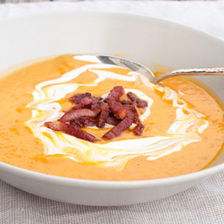 Æggekage på pande med lækker salat - Jensens Madblog