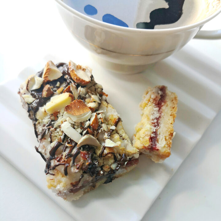 Grøn giftkage - lækker bradepandekage (bladankage) - Jensens Madblog